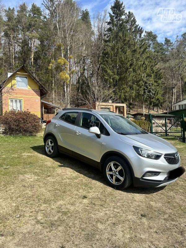 Grey Opel Mokka X 2017 in Kaunas, with an engine capacity of 1.40 L and mileage of 141 thousand km for 9150 €, photo 3 on AUTOMOTO.COM.LV