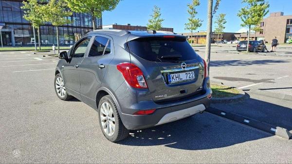 Grey Opel Mokka X 2017 in Klaipeda, with an engine capacity of 1.60 L and mileage of 126 thousand km for 8100 €, photo 3 on AUTOMOTO.COM.LV