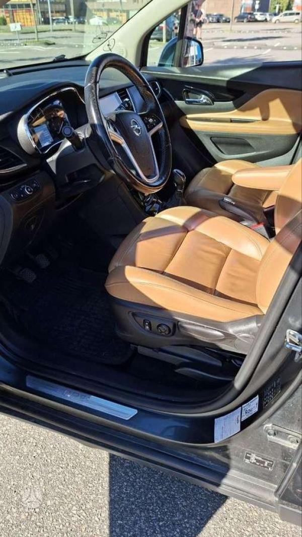 Grey Opel Mokka X 2017 in Klaipeda, with an engine capacity of 1.60 L and mileage of 126 thousand km for 8100 €, photo 8 on AUTOMOTO.COM.LV
