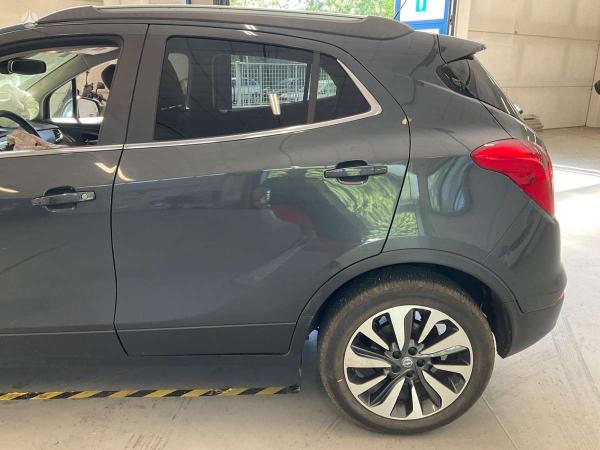 Pelēks Opel Mokka X 2017 Viļņa, ar dzinēja tilpumu 1.60 L un nobraukumu 117 tūkst. km par 4500 €, foto 3 vietnē AUTOMOTO.COM.LV