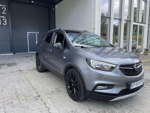Grey Opel Mokka X 2017 in Vilnius, with an engine capacity of 1.60 L and mileage of 189 thousand km for 8450 €, photo 4 on AUTOMOTO.COM.LV