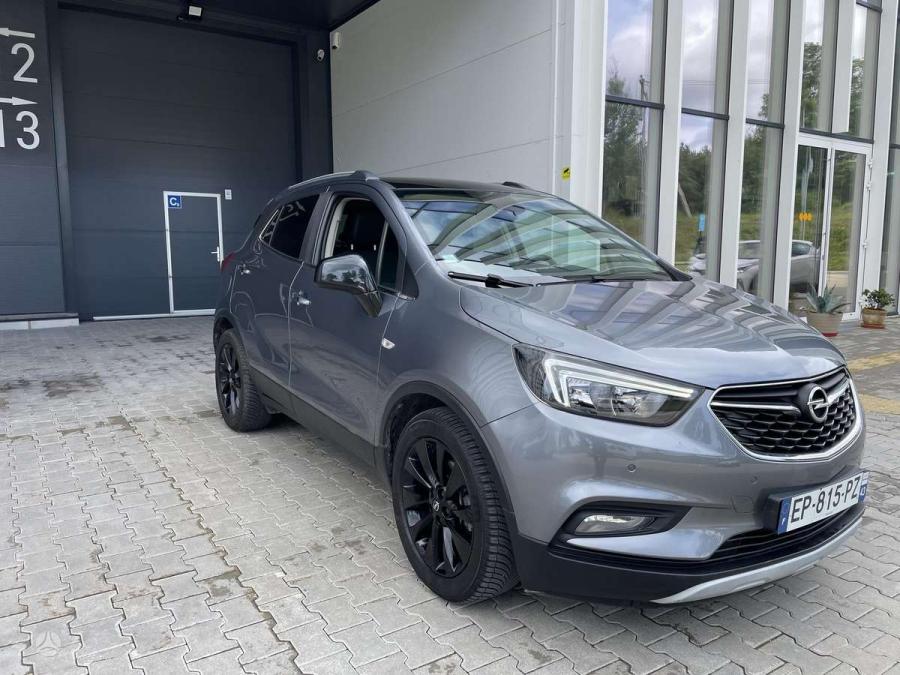Grey Opel Mokka X 2017 in Vilnius, with an engine capacity of 1.60 L and mileage of 189 thousand km for 8450 €, photo 4 on AUTOMOTO.COM.LV