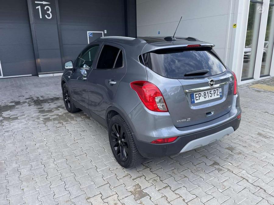 Grey Opel Mokka X 2017 in Vilnius, with an engine capacity of 1.60 L and mileage of 189 thousand km for 8450 €, photo 9 on AUTOMOTO.COM.LV