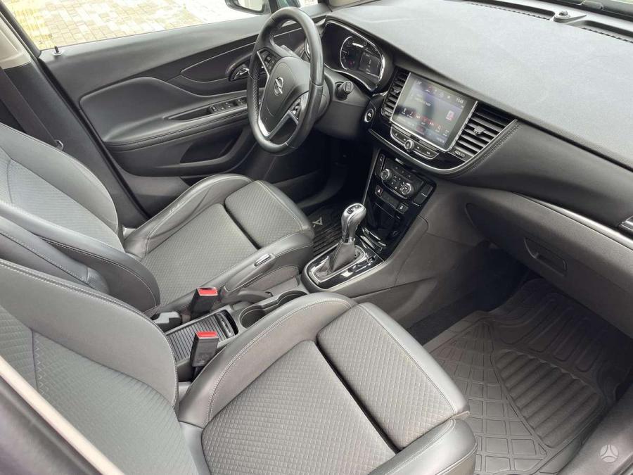 Grey Opel Mokka X 2017 in Vilnius, with an engine capacity of 1.60 L and mileage of 189 thousand km for 8450 €, photo 10 on AUTOMOTO.COM.LV