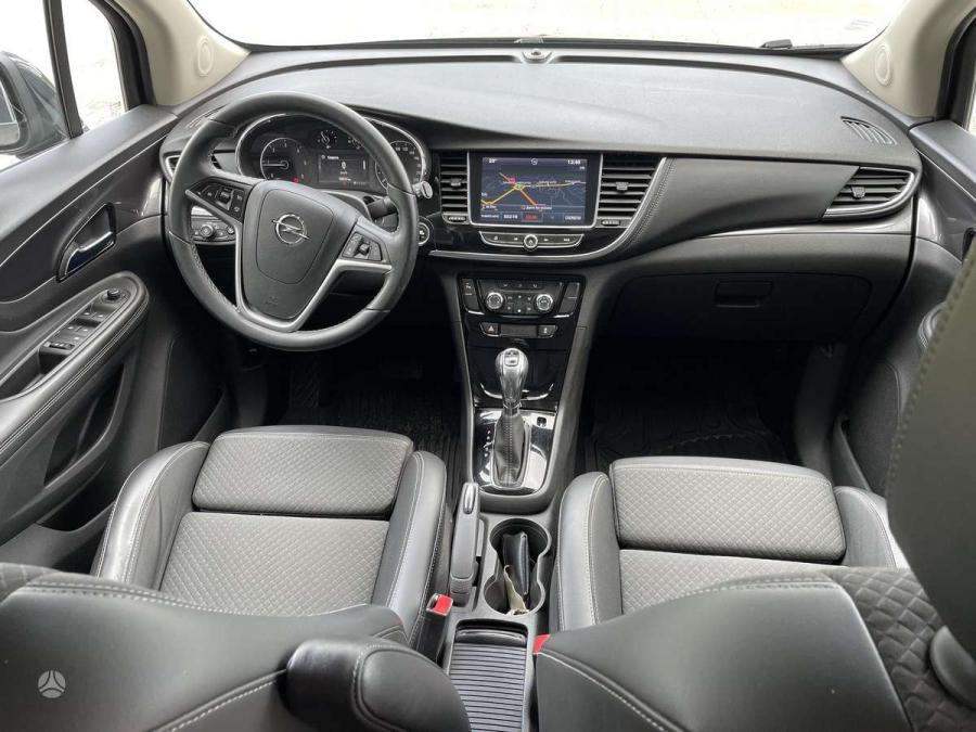 Grey Opel Mokka X 2017 in Vilnius, with an engine capacity of 1.60 L and mileage of 189 thousand km for 8450 €, photo 11 on AUTOMOTO.COM.LV