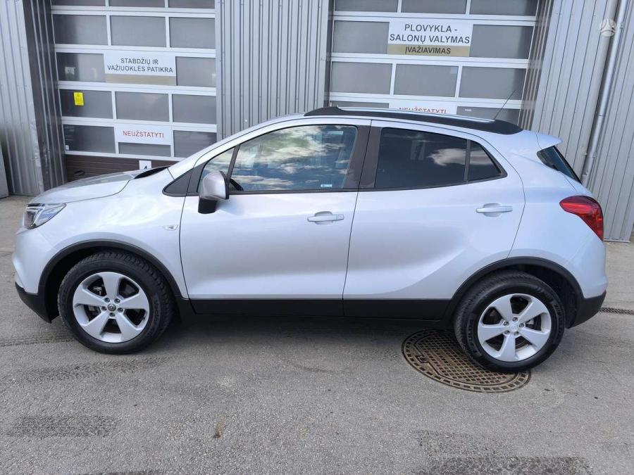 Grey Opel Mokka X 2017 in Joniskis, with an engine capacity of 1.40 L and mileage of 42 thousand km for 12300 €, photo 3 on AUTOMOTO.COM.LV