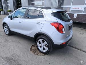 Grey Opel Mokka X 2017 in Joniskis, with an engine capacity of 1.40 L and mileage of 42 thousand km for 12300 €, photo 4 on AUTOMOTO.COM.LV