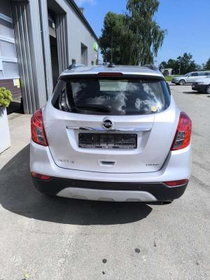 Grey Opel Mokka X 2017 in Joniskis, with an engine capacity of 1.40 L and mileage of 42 thousand km for 12300 €, photo 6 on AUTOMOTO.COM.LV
