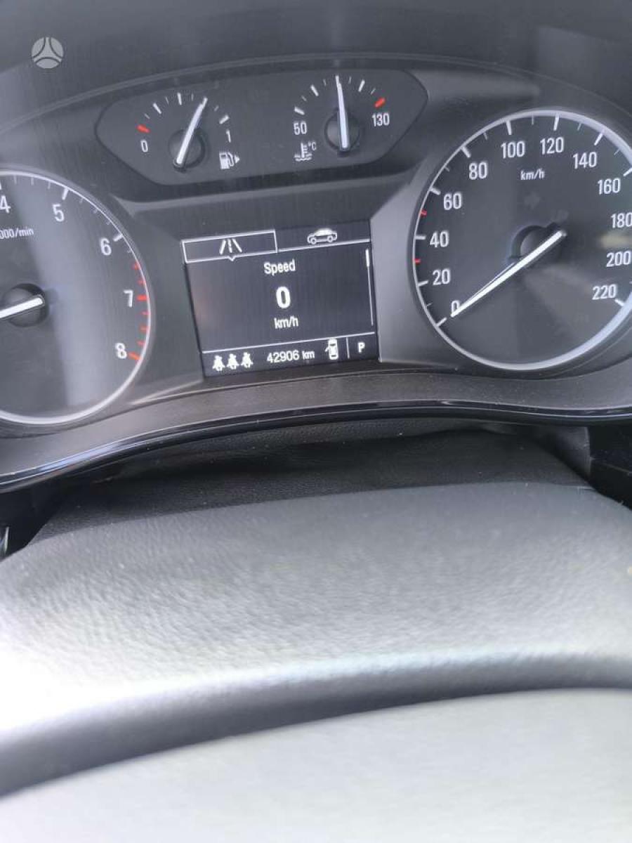 Grey Opel Mokka X 2017 in Joniskis, with an engine capacity of 1.40 L and mileage of 42 thousand km for 12300 €, photo 15 on AUTOMOTO.COM.LV