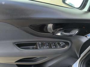 Grey Opel Mokka X 2017 in Joniskis, with an engine capacity of 1.40 L and mileage of 42 thousand km for 12300 €, photo 16 on AUTOMOTO.COM.LV