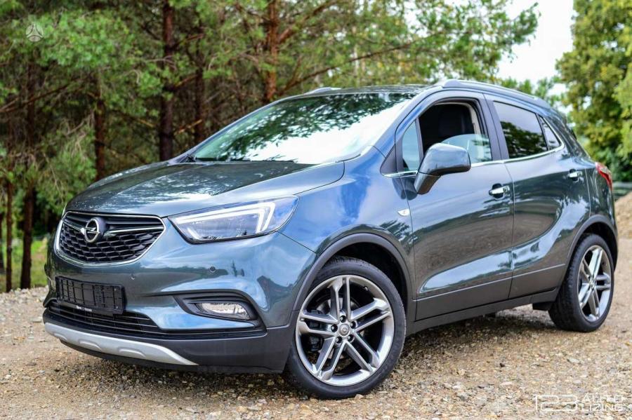 Grey Opel Mokka X 2017 in Kretinga, with an engine capacity of 1.60 L and mileage of 171 thousand km for 10550 €, photo 1 on AUTOMOTO.COM.LV