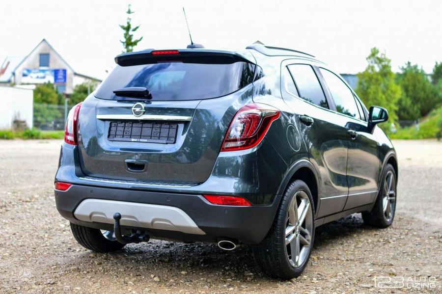 Grey Opel Mokka X 2017 in Kretinga, with an engine capacity of 1.60 L and mileage of 171 thousand km for 10550 €, photo 6 on AUTOMOTO.COM.LV