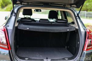 Grey Opel Mokka X 2017 in Kretinga, with an engine capacity of 1.60 L and mileage of 171 thousand km for 10550 €, photo 9 on AUTOMOTO.COM.LV