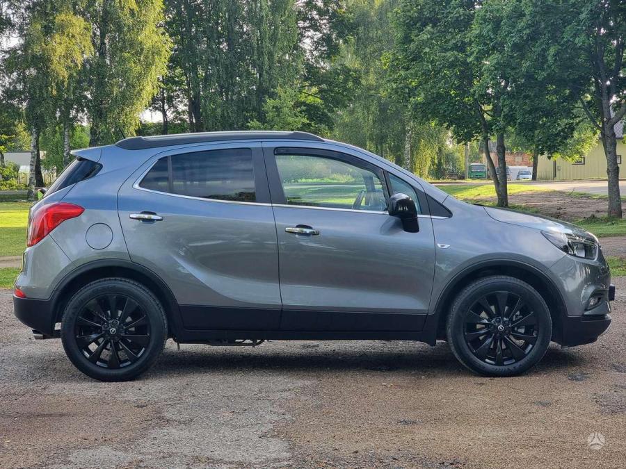 Grey Opel Mokka X 2017 in Taurage, with an engine capacity of 1.60 L and mileage of 119 thousand km for 8700 €, photo 6 on AUTOMOTO.COM.LV