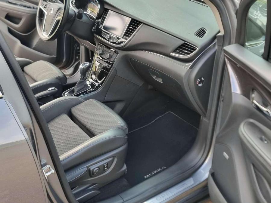 Grey Opel Mokka X 2017 in Taurage, with an engine capacity of 1.60 L and mileage of 119 thousand km for 8700 €, photo 18 on AUTOMOTO.COM.LV