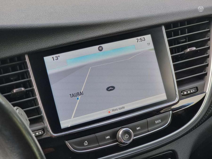 Grey Opel Mokka X 2017 in Taurage, with an engine capacity of 1.60 L and mileage of 119 thousand km for 8700 €, photo 28 on AUTOMOTO.COM.LV
