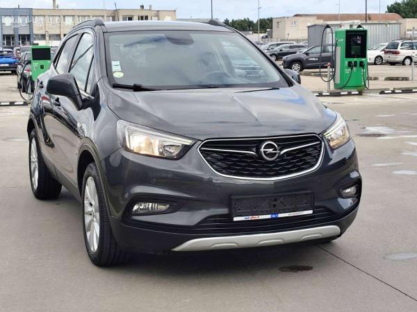Grey Opel Mokka X 2018 in Siauliai, with an engine capacity of 1.60 L and mileage of 199 thousand km for 8300 €, photo 3 on AUTOMOTO.COM.LV