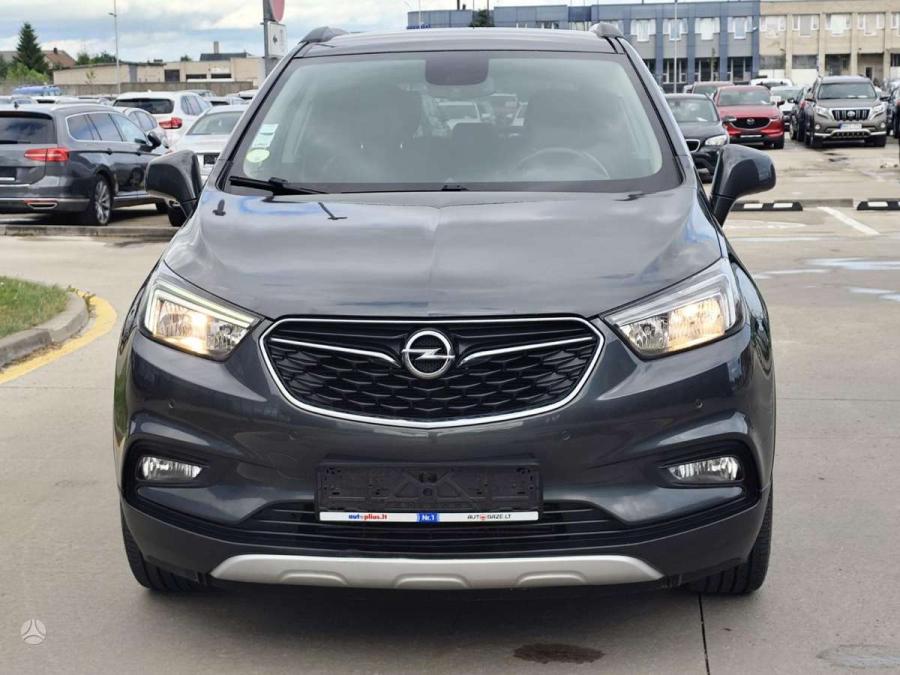 Grey Opel Mokka X 2018 in Siauliai, with an engine capacity of 1.60 L and mileage of 199 thousand km for 8300 €, photo 4 on AUTOMOTO.COM.LV