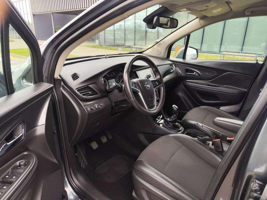 Grey Opel Mokka X 2018 in Siauliai, with an engine capacity of 1.60 L and mileage of 199 thousand km for 8300 €, photo 15 on AUTOMOTO.COM.LV