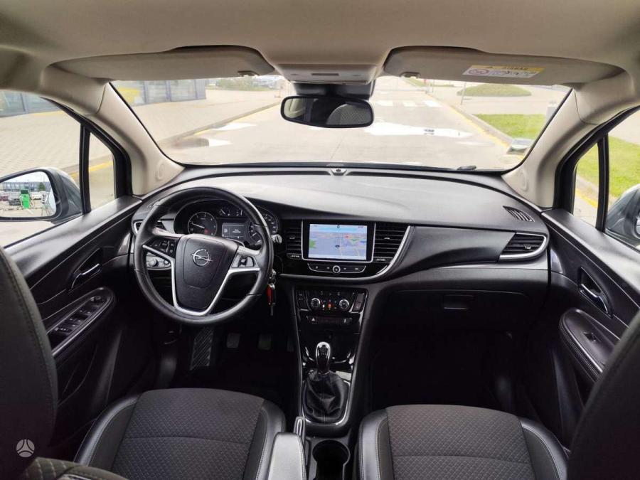 Grey Opel Mokka X 2018 in Siauliai, with an engine capacity of 1.60 L and mileage of 199 thousand km for 8300 €, photo 17 on AUTOMOTO.COM.LV