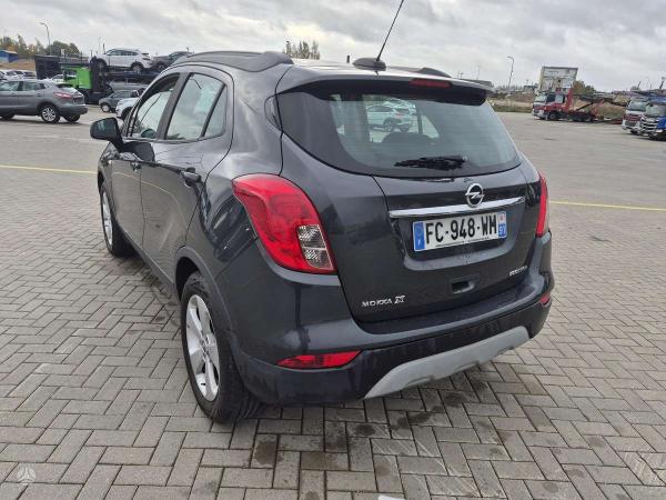 Grey Opel Mokka X 2018 in Taurage, with an engine capacity of 1.60 L and mileage of 210 thousand km for 5700 €, photo 5 on AUTOMOTO.COM.LV