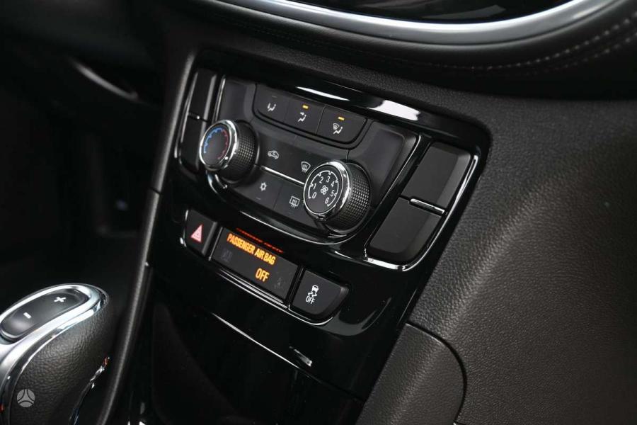 Pelēks Opel Mokka X 2019 Kretinga, ar dzinēja tilpumu 1.36 L un nobraukumu 61 tūkst. km par 12499 €, foto 24 vietnē AUTOMOTO.COM.LV