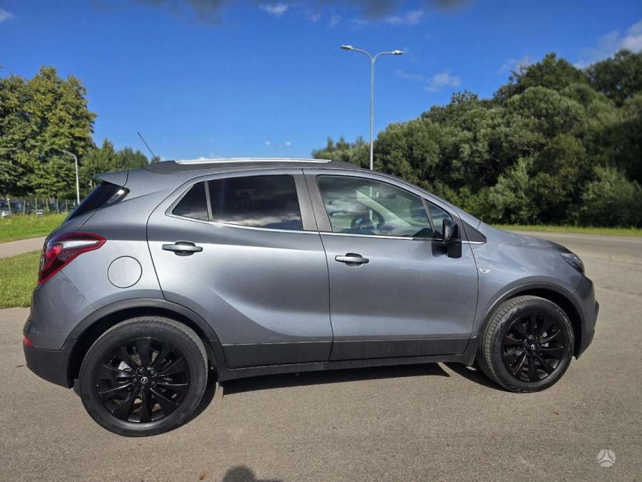 Grey Opel Mokka X 2019 in Taurage, with an engine capacity of 1.60 L and mileage of 210 thousand km for 7200 €, photo 4 on AUTOMOTO.COM.LV