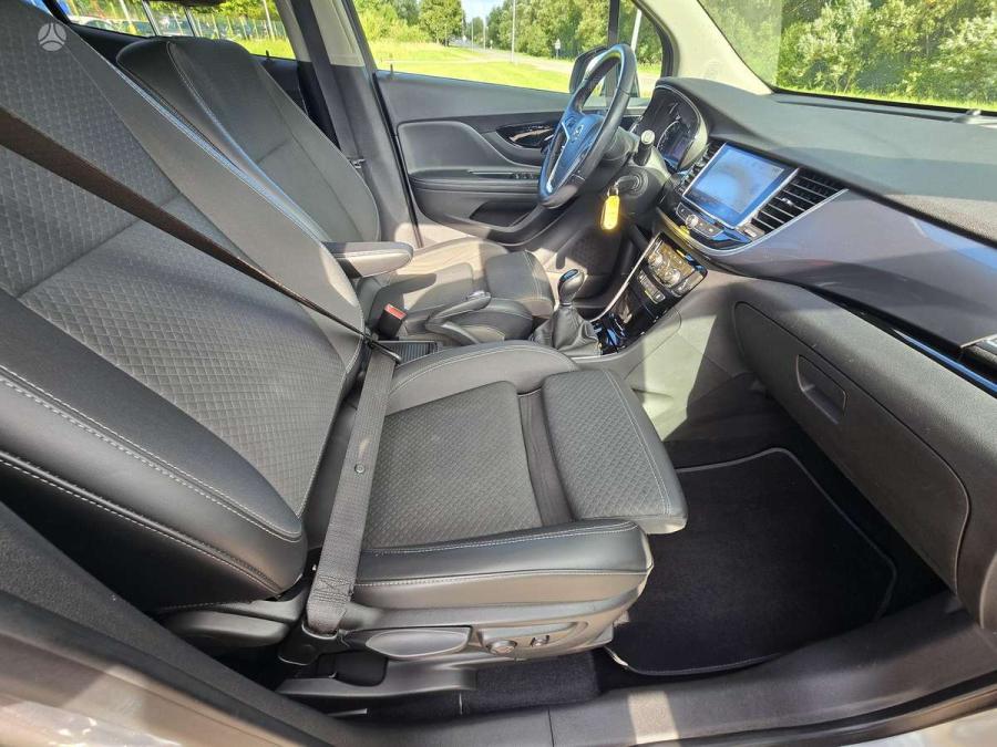 Grey Opel Mokka X 2019 in Taurage, with an engine capacity of 1.60 L and mileage of 210 thousand km for 7200 €, photo 9 on AUTOMOTO.COM.LV