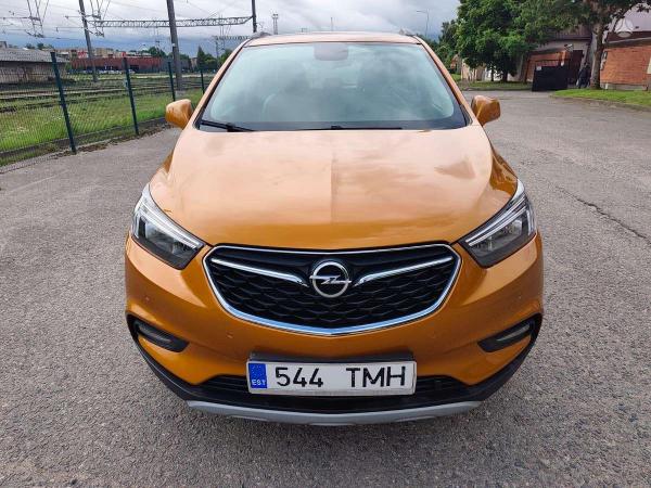 Orange Opel Mokka X 2016 in Siauliai, with an engine capacity of 1.40 L and mileage of 104 thousand km for 10600 €, photo 2 on AUTOMOTO.COM.LV
