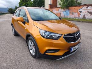 Orange Opel Mokka X 2016 in Siauliai, with an engine capacity of 1.40 L and mileage of 104 thousand km for 10600 €, photo 4 on AUTOMOTO.COM.LV