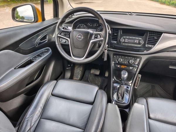 Orange Opel Mokka X 2016 in Siauliai, with an engine capacity of 1.40 L and mileage of 104 thousand km for 10600 €, photo 10 on AUTOMOTO.COM.LV