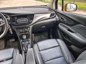 Orange Opel Mokka X 2016 in Siauliai, with an engine capacity of 1.40 L and mileage of 104 thousand km for 10600 €, photo 12 on AUTOMOTO.COM.LV