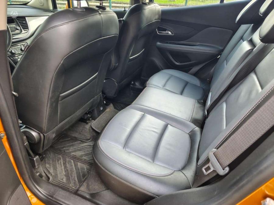 Orange Opel Mokka X 2016 in Siauliai, with an engine capacity of 1.40 L and mileage of 104 thousand km for 10600 €, photo 15 on AUTOMOTO.COM.LV