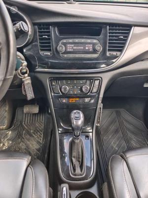 Orange Opel Mokka X 2016 in Siauliai, with an engine capacity of 1.40 L and mileage of 104 thousand km for 10600 €, photo 18 on AUTOMOTO.COM.LV