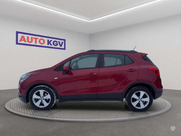 Red Opel Mokka X 2017 in Kaunas, with an engine capacity of 1.40 L and mileage of 123 thousand km for 9900 €, photo 2 on AUTOMOTO.COM.LV