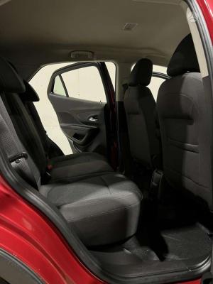 Red Opel Mokka X 2017 in Klaipeda, with an engine capacity of 1.36 L and mileage of 87 thousand km for 9500 €, photo 12 on AUTOMOTO.COM.LV