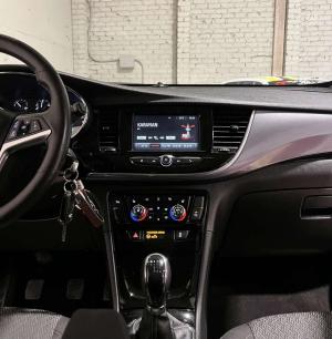 Red Opel Mokka X 2017 in Klaipeda, with an engine capacity of 1.36 L and mileage of 87 thousand km for 9500 €, photo 22 on AUTOMOTO.COM.LV