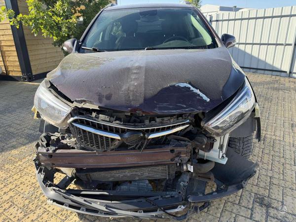 Violet Opel Mokka X 2017 in Siauliai, with an engine capacity of 1.40 L and mileage of 174 thousand km for 3500 €, photo 9 on AUTOMOTO.COM.LV