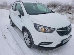 White Opel Mokka X 2016 in Kaunas, with an engine capacity of 1.40 L and mileage of 110 thousand km for 2399 €, photo  on AUTOMOTO.COM.LV