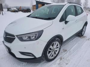 White Opel Mokka X 2016 in Kaunas, with an engine capacity of 1.40 L and mileage of 110 thousand km for 2399 €, photo 2 on AUTOMOTO.COM.LV