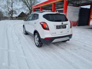White Opel Mokka X 2017 in Ukmerge, with an engine capacity of 1.40 L and mileage of 137 thousand km for 10950 €, photo 5 on AUTOMOTO.COM.LV