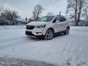 White Opel Mokka X 2017 in Ukmerge, with an engine capacity of 1.40 L and mileage of 137 thousand km for 10950 €, photo 7 on AUTOMOTO.COM.LV