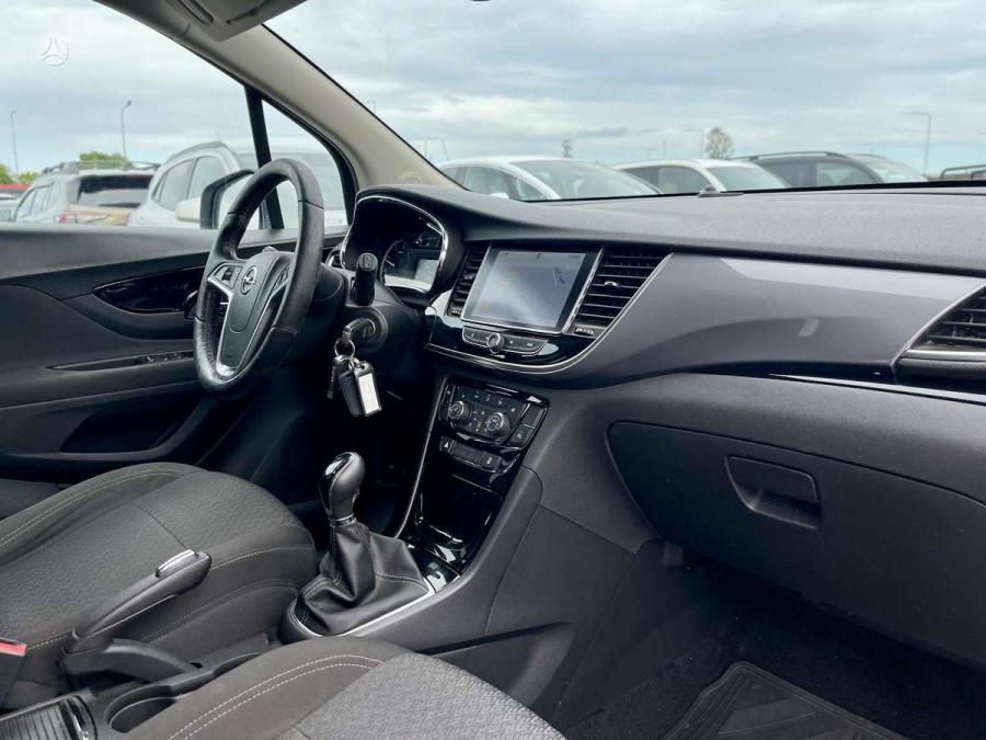 Balts Opel Mokka X 2017 Viļņa, ar dzinēja tilpumu 1.60 L un nobraukumu 250 tūkst. km par 6500 €, foto 20 vietnē AUTOMOTO.COM.LV