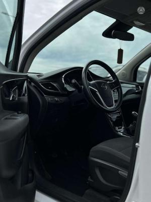 Balts Opel Mokka X 2017 Kauņa, ar dzinēja tilpumu 1.60 L un nobraukumu 90 tūkst. km par 9450 €, foto 17 vietnē AUTOMOTO.COM.LV