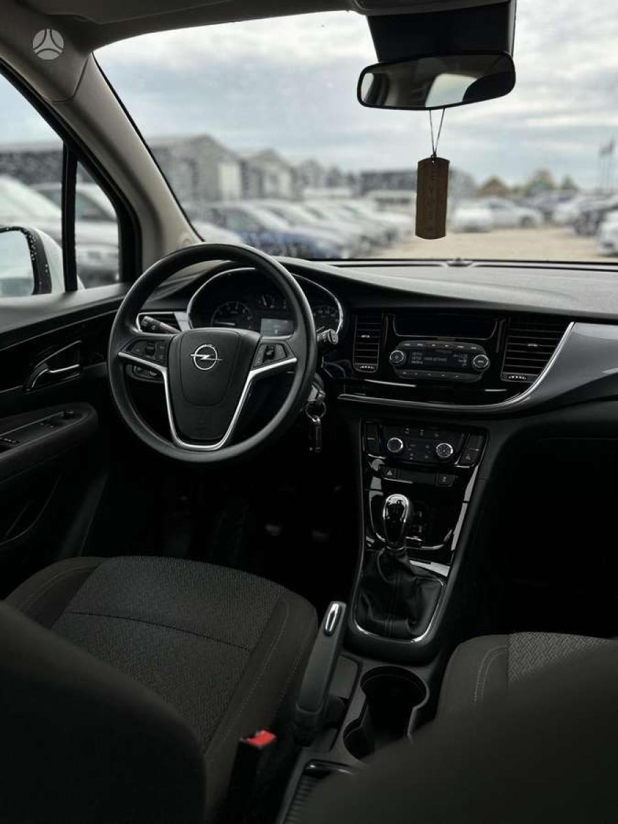 Balts Opel Mokka X 2017 Kauņa, ar dzinēja tilpumu 1.60 L un nobraukumu 90 tūkst. km par 9450 €, foto 22 vietnē AUTOMOTO.COM.LV