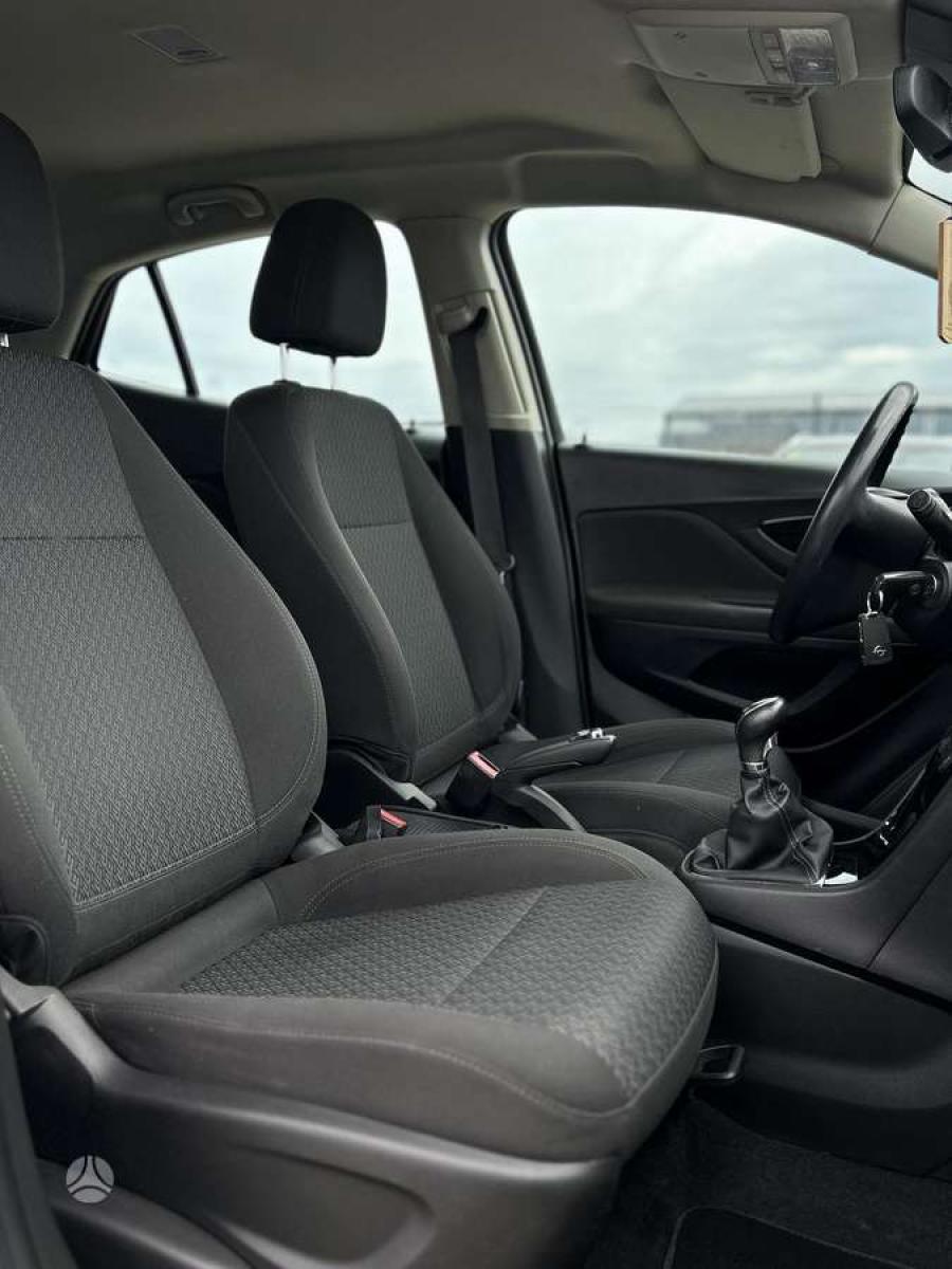 Balts Opel Mokka X 2017 Kauņa, ar dzinēja tilpumu 1.60 L un nobraukumu 90 tūkst. km par 9450 €, foto 31 vietnē AUTOMOTO.COM.LV