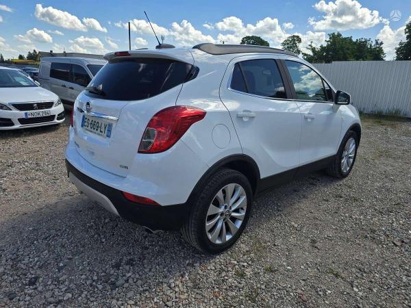 White Opel Mokka X 2017 in Taurage, with an engine capacity of 1.60 L and mileage of 152 thousand km for 8500 €, photo 3 on AUTOMOTO.COM.LV