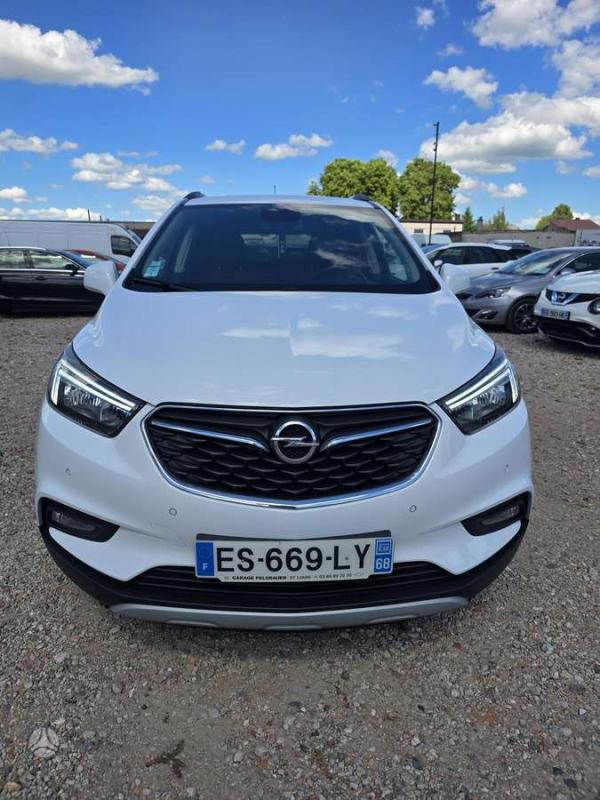 White Opel Mokka X 2017 in Taurage, with an engine capacity of 1.60 L and mileage of 152 thousand km for 8500 €, photo 8 on AUTOMOTO.COM.LV