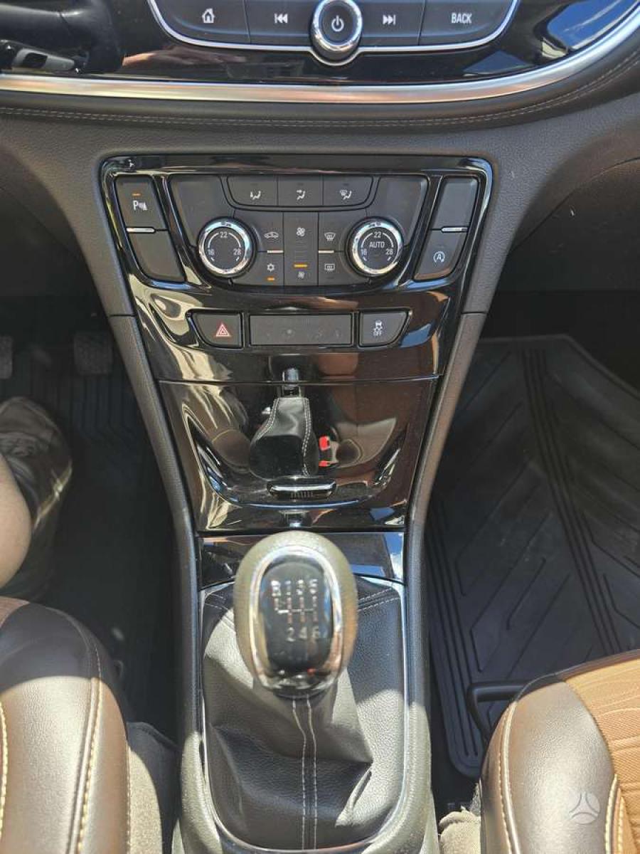 Balts Opel Mokka X 2017 Tauragė, ar dzinēja tilpumu 1.60 L un nobraukumu 152 tūkst. km par 8500 €, foto 18 vietnē AUTOMOTO.COM.LV