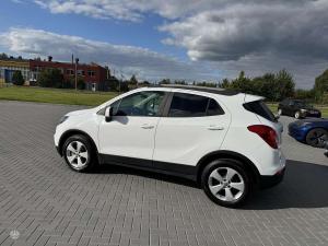White Opel Mokka X 2017 in Telschi, with an engine capacity of 1.60 L and mileage of 166 thousand km for 7800 €, photo 4 on AUTOMOTO.COM.LV